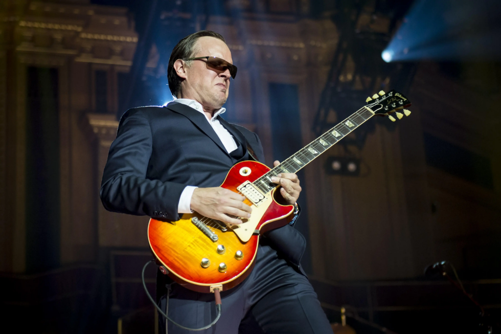 8 guitar exercises to help you play faster - Happy Bluesman
