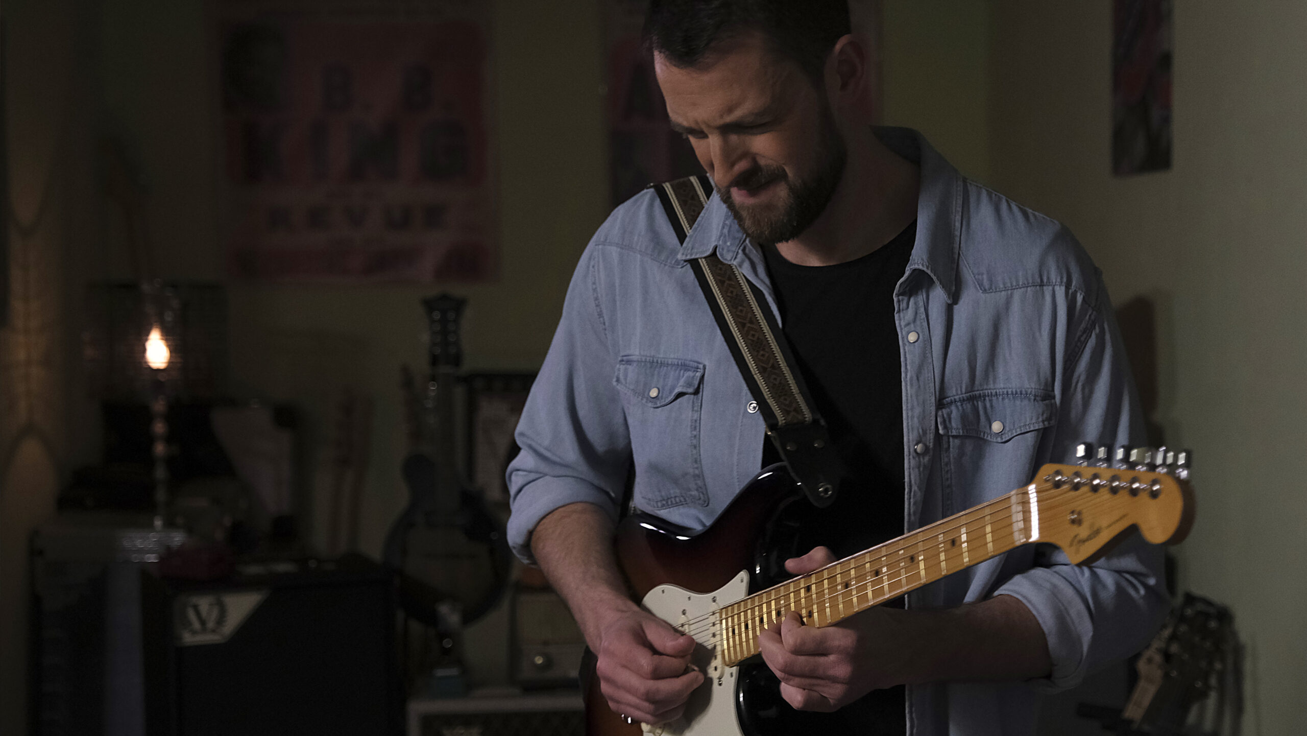 Creating Solos With The Minor Pentatonic Scale - Happy Bluesman